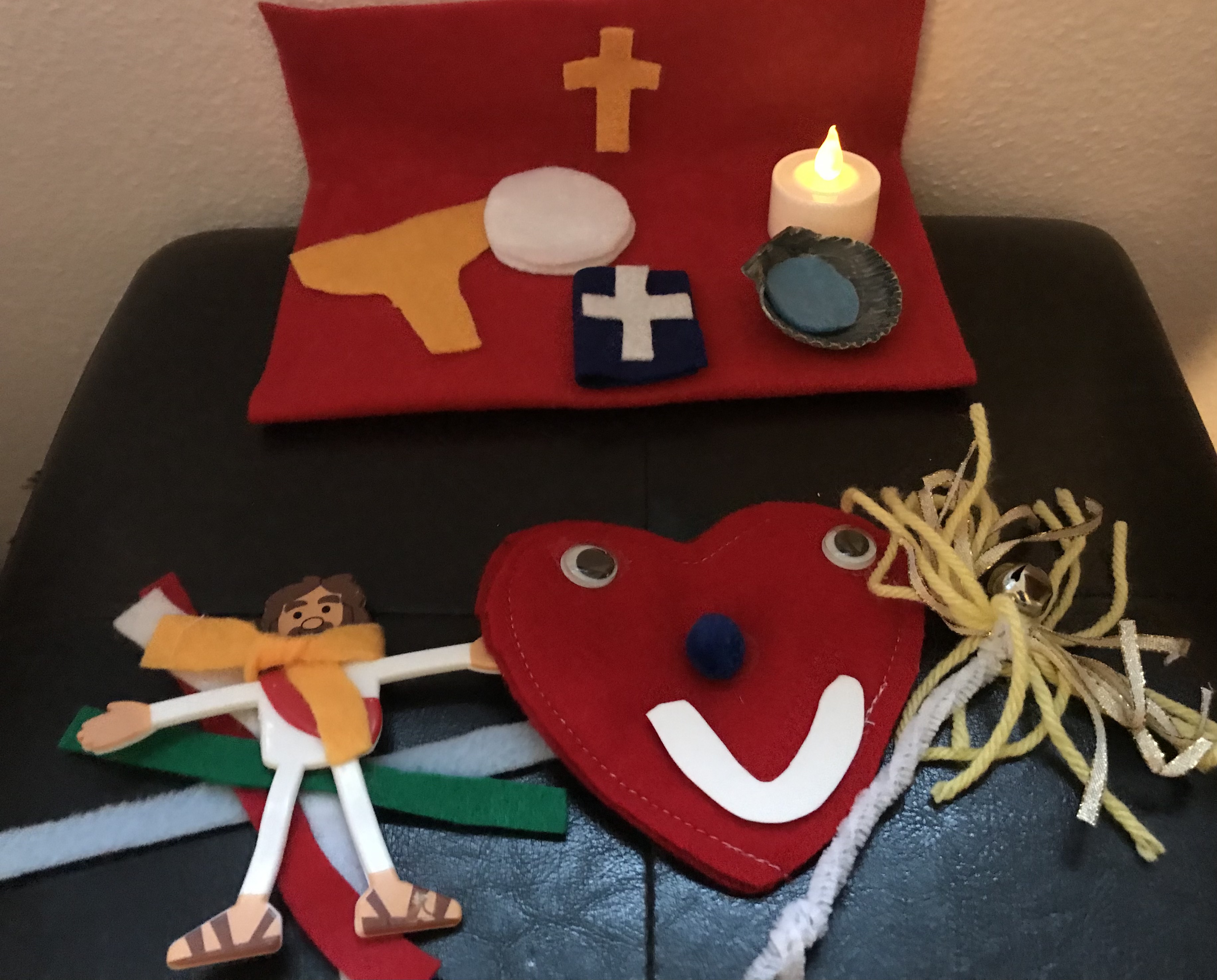 Pew Altar Play Kits | StoryBoard